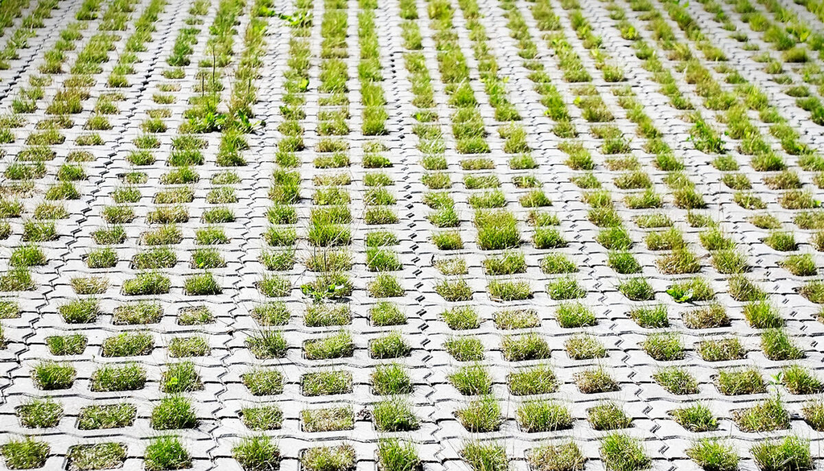 Using Permeable Pavements to Reduce Stormwater Runoff